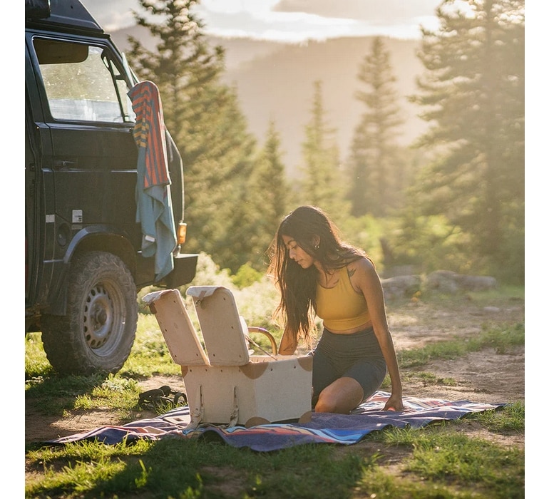 Rumpl Everywhere Mat Coast Retro Rays Isomatten im Camp4 kaufen